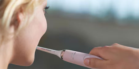 Difference between sonic and rotating toothbrush – Philips Care